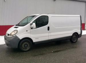 Balts Renault Trafic 2005 Rīga, ar dzinēja tilpumu 1.90 L un nobraukumu 331 tūkst. km par 3490 €, foto  vietnē AUTOMOTO.COM.LV