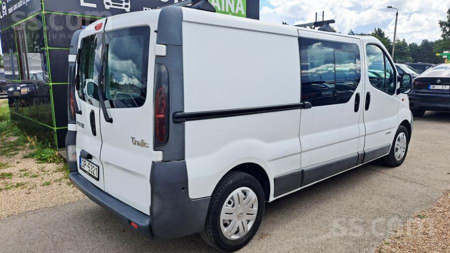 Balts Renault Trafic 2005 Rīga, ar dzinēja tilpumu 1.90 L un nobraukumu 215 tūkst. km par 5500 €, foto 3 vietnē AUTOMOTO.COM.LV