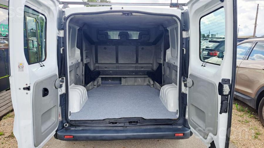 Balts Renault Trafic 2005 Rīga, ar dzinēja tilpumu 1.90 L un nobraukumu 215 tūkst. km par 5500 €, foto 8 vietnē AUTOMOTO.COM.LV