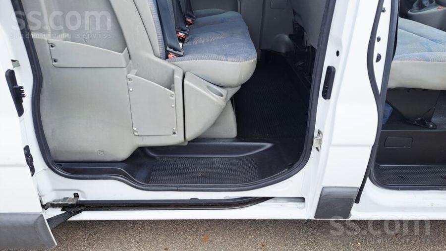 Balts Renault Trafic 2005 Rīga, ar dzinēja tilpumu 1.90 L un nobraukumu 215 tūkst. km par 5500 €, foto 12 vietnē AUTOMOTO.COM.LV