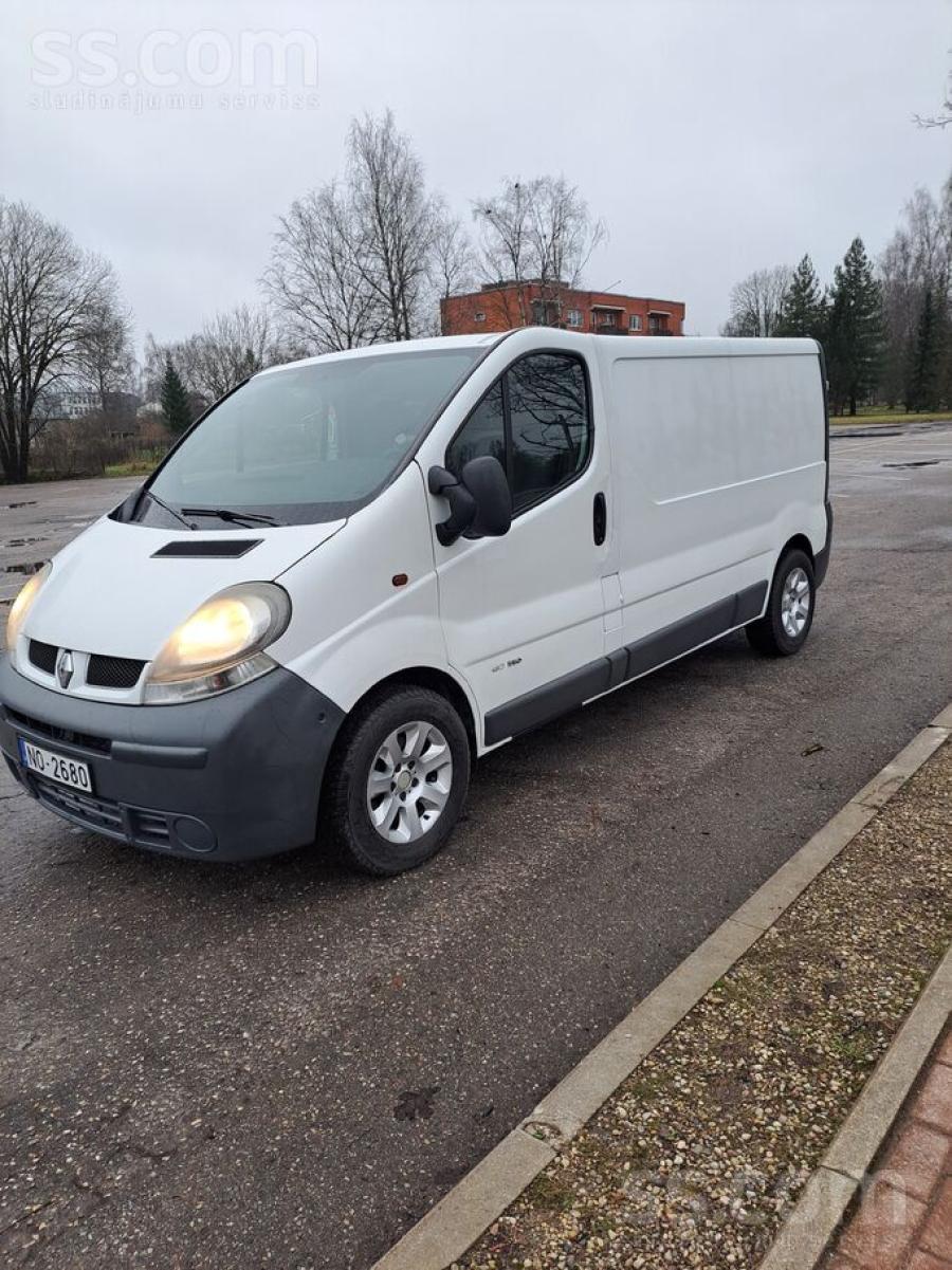 Balts Renault Trafic 2006 Rīga, ar dzinēja tilpumu 2.50 L un nobraukumu 325 tūkst. km par 3800 €, foto 2 vietnē AUTOMOTO.COM.LV