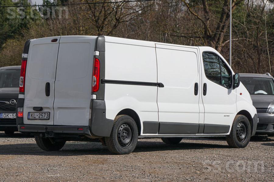 Balts Renault Trafic 2006 Rīga, ar dzinēja tilpumu 1.90 L un nobraukumu 365 tūkst. km par 2790 €, foto 5 vietnē AUTOMOTO.COM.LV