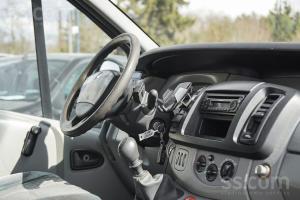 Balts Renault Trafic 2006 Rīga, ar dzinēja tilpumu 1.90 L un nobraukumu 365 tūkst. km par 2790 €, foto 7 vietnē AUTOMOTO.COM.LV