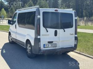 White Renault Trafic 2006 in Riga, with an engine capacity of 2.50 L and mileage of 335 thousand km for 3400 €, photo 6 on AUTOMOTO.COM.LV