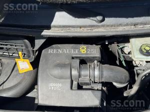 White Renault Trafic 2006 in Riga, with an engine capacity of 2.50 L and mileage of 335 thousand km for 3400 €, photo 9 on AUTOMOTO.COM.LV