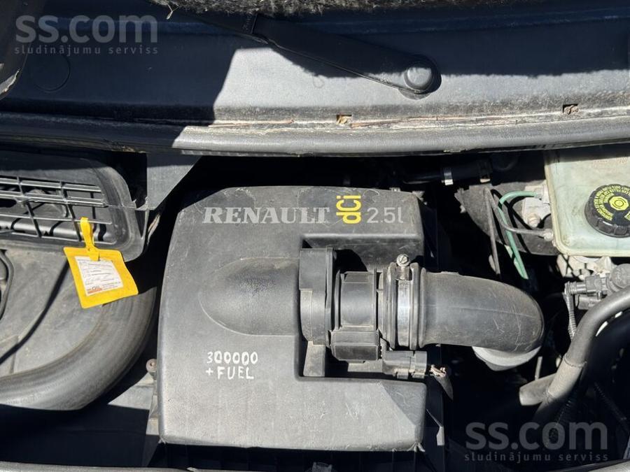White Renault Trafic 2006 in Riga, with an engine capacity of 2.50 L and mileage of 335 thousand km for 3400 €, photo 9 on AUTOMOTO.COM.LV