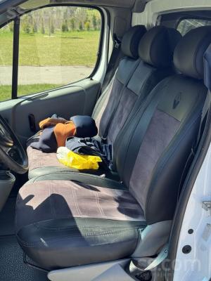 White Renault Trafic 2006 in Riga, with an engine capacity of 2.50 L and mileage of 335 thousand km for 3400 €, photo 10 on AUTOMOTO.COM.LV