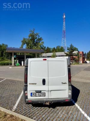 Balts Renault Trafic 2006 Jūrmala, ar dzinēja tilpumu 2.50 L un nobraukumu 355 tūkst. km par 3500 €, foto 6 vietnē AUTOMOTO.COM.LV