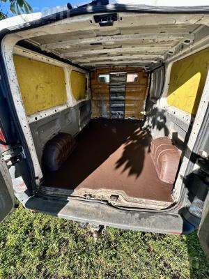 Balts Renault Trafic 2006 Jūrmala, ar dzinēja tilpumu 2.50 L un nobraukumu 355 tūkst. km par 3500 €, foto 8 vietnē AUTOMOTO.COM.LV