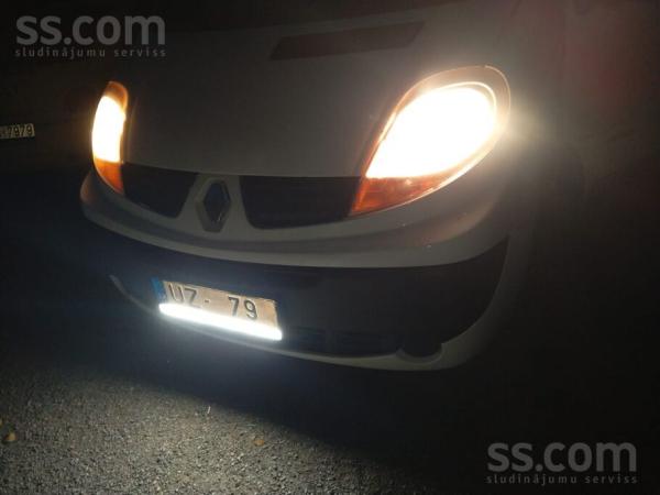 Balts Renault Trafic 2006 Rēzekne, ar dzinēja tilpumu 2.00 L un nobraukumu 340 tūkst. km par 4900 €, foto 8 vietnē AUTOMOTO.COM.LV