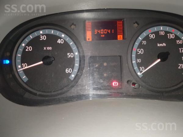 Balts Renault Trafic 2006 Rēzekne, ar dzinēja tilpumu 2.00 L un nobraukumu 340 tūkst. km par 4900 €, foto 9 vietnē AUTOMOTO.COM.LV