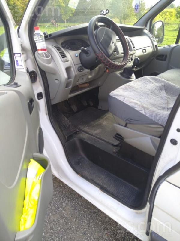 Balts Renault Trafic 2006 Rēzekne, ar dzinēja tilpumu 2.00 L un nobraukumu 340 tūkst. km par 4900 €, foto 11 vietnē AUTOMOTO.COM.LV