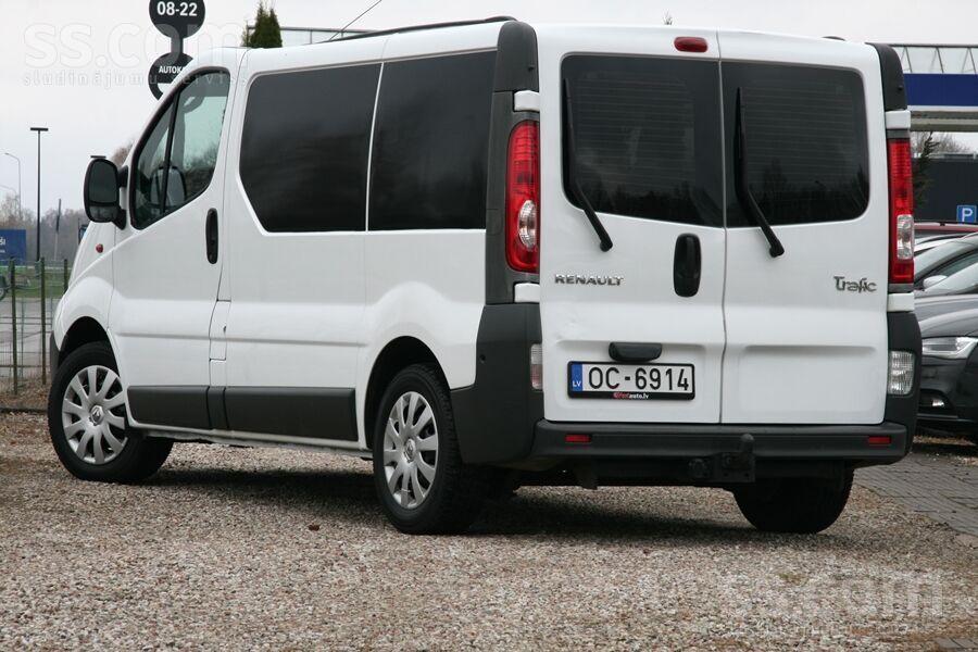 White Renault Trafic 2007 in Tukums, with an engine capacity of 2.00 L and mileage of 0 thousand km for 6150 €, photo 3 on AUTOMOTO.COM.LV