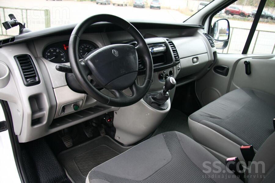 White Renault Trafic 2007 in Tukums, with an engine capacity of 2.00 L and mileage of 0 thousand km for 6150 €, photo 8 on AUTOMOTO.COM.LV