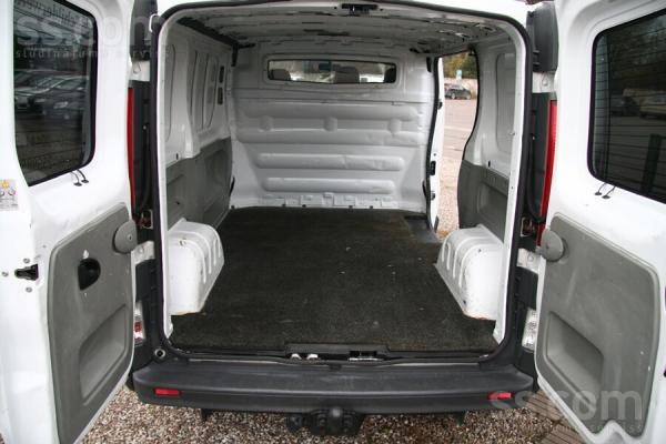 White Renault Trafic 2007 in Tukums, with an engine capacity of 2.00 L and mileage of 0 thousand km for 6150 €, photo 9 on AUTOMOTO.COM.LV