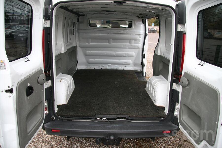 White Renault Trafic 2007 in Tukums, with an engine capacity of 2.00 L and mileage of 0 thousand km for 6150 €, photo 10 on AUTOMOTO.COM.LV