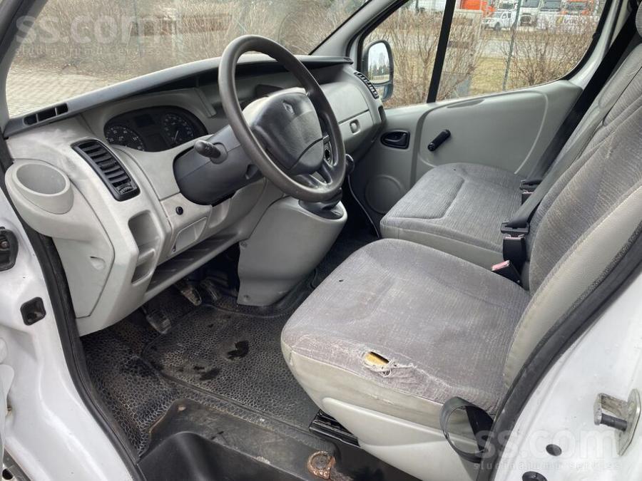 Balts Renault Trafic 2007 Rīga, ar dzinēja tilpumu 2.00 L un nobraukumu 365 tūkst. km par 3250 €, foto 7 vietnē AUTOMOTO.COM.LV