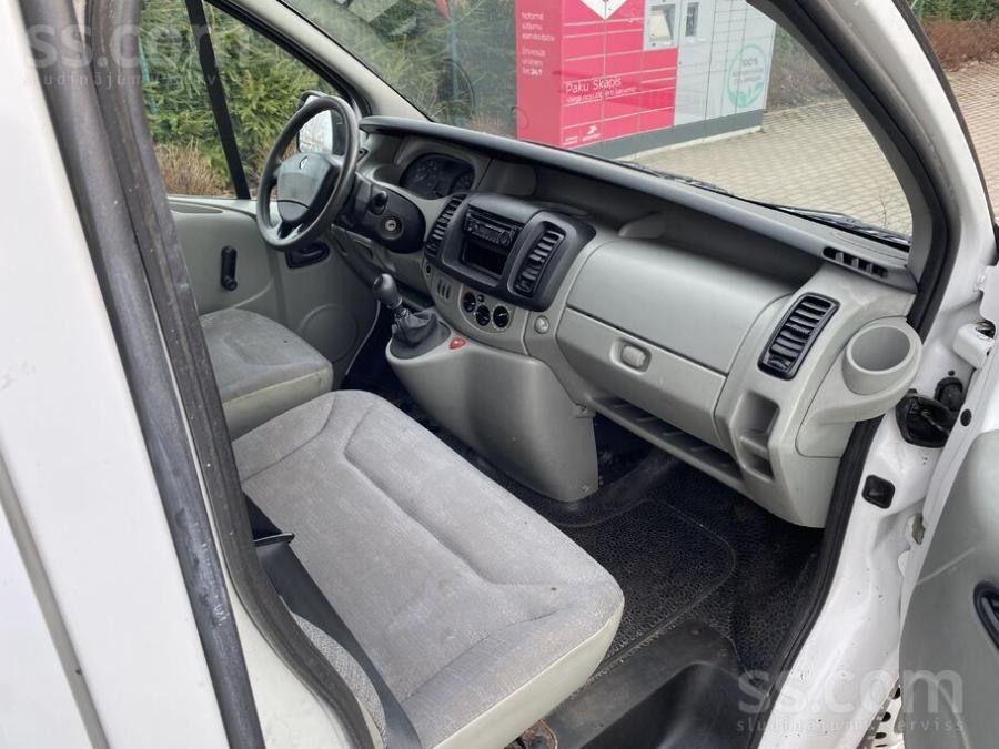 Balts Renault Trafic 2007 Rīga, ar dzinēja tilpumu 2.00 L un nobraukumu 365 tūkst. km par 3250 €, foto 8 vietnē AUTOMOTO.COM.LV