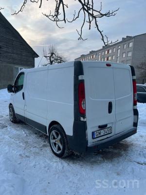 Balts Renault Trafic 2007 Tukums, ar dzinēja tilpumu 2.00 L un nobraukumu 420 tūkst. km par 3000 €, foto 3 vietnē AUTOMOTO.COM.LV