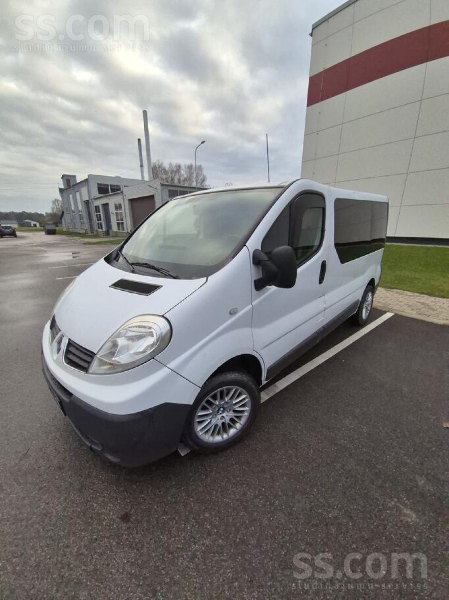White Renault Trafic 2007 in Riga, with an engine capacity of 1.90 L and mileage of 350 thousand km for 3983 €, photo 4 on AUTOMOTO.COM.LV