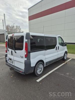 White Renault Trafic 2007 in Riga, with an engine capacity of 1.90 L and mileage of 350 thousand km for 3983 €, photo 5 on AUTOMOTO.COM.LV