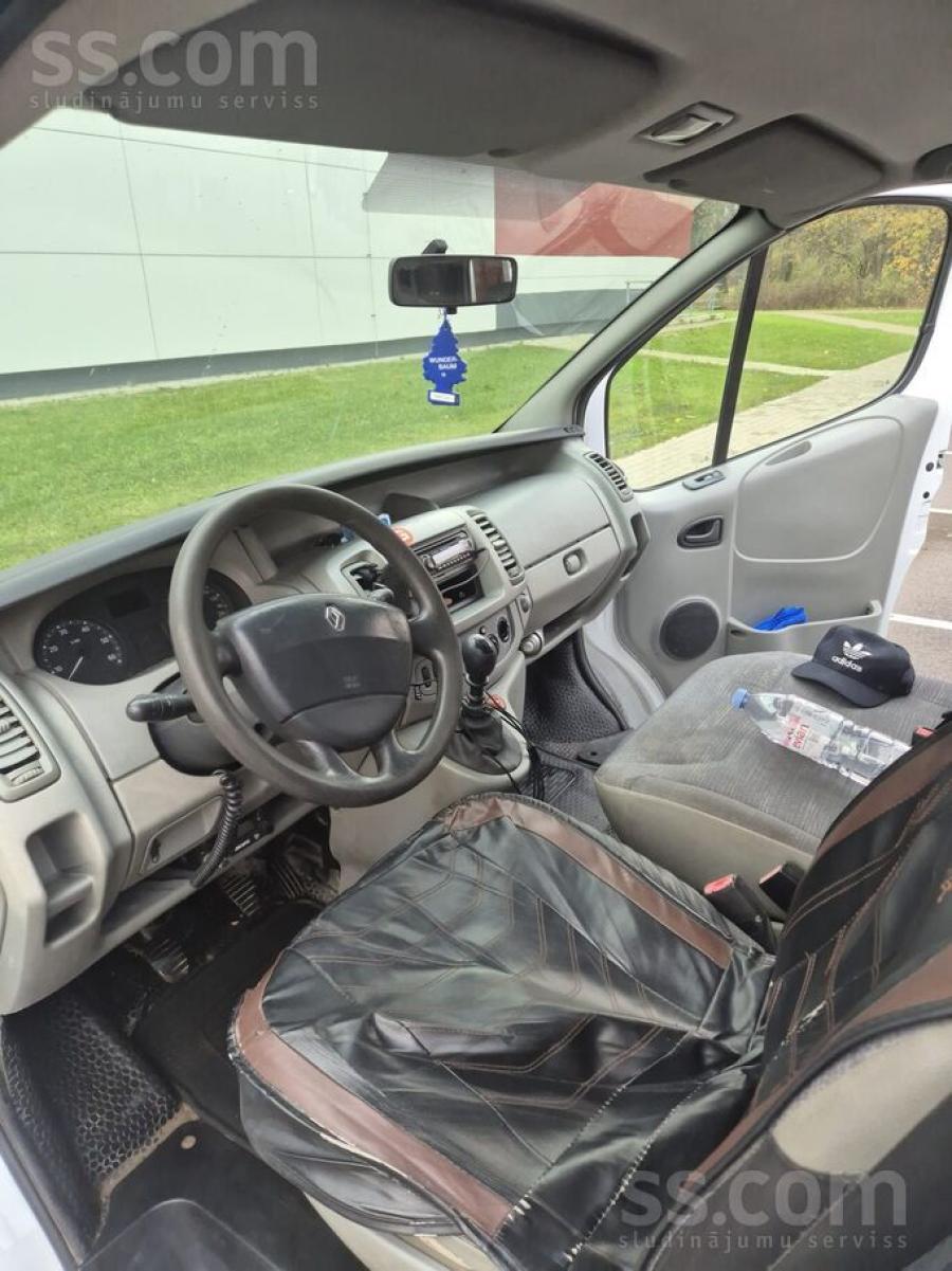 White Renault Trafic 2007 in Riga, with an engine capacity of 1.90 L and mileage of 350 thousand km for 3983 €, photo 6 on AUTOMOTO.COM.LV