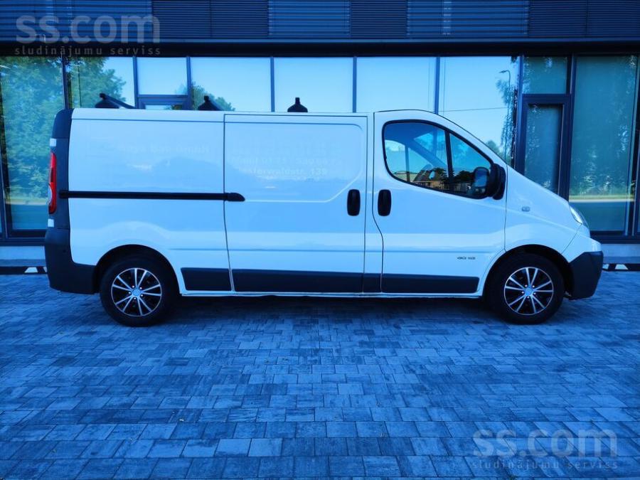 Balts Renault Trafic 2007 Rīga, ar dzinēja tilpumu 2.00 L un nobraukumu 203 tūkst. km par 4490 €, foto 7 vietnē AUTOMOTO.COM.LV
