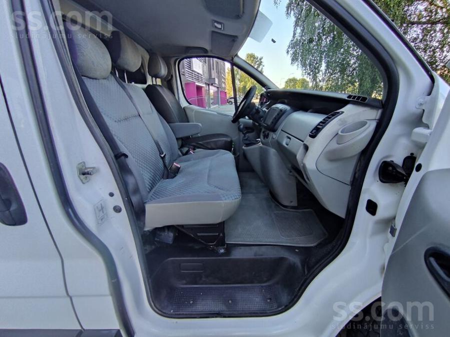 Balts Renault Trafic 2007 Rīga, ar dzinēja tilpumu 2.00 L un nobraukumu 203 tūkst. km par 4490 €, foto 8 vietnē AUTOMOTO.COM.LV