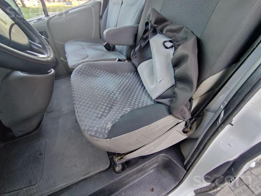 Balts Renault Trafic 2007 Rīga, ar dzinēja tilpumu 2.00 L un nobraukumu 203 tūkst. km par 4490 €, foto 11 vietnē AUTOMOTO.COM.LV