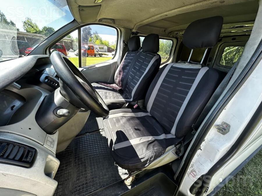 White Renault Trafic 2007 in Daugavpils, with an engine capacity of 2.00 L and mileage of 406 thousand km for 3600 €, photo 10 on AUTOMOTO.COM.LV