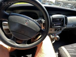 White Renault Trafic 2007 in Daugavpils, with an engine capacity of 2.00 L and mileage of 406 thousand km for 3600 €, photo 14 on AUTOMOTO.COM.LV