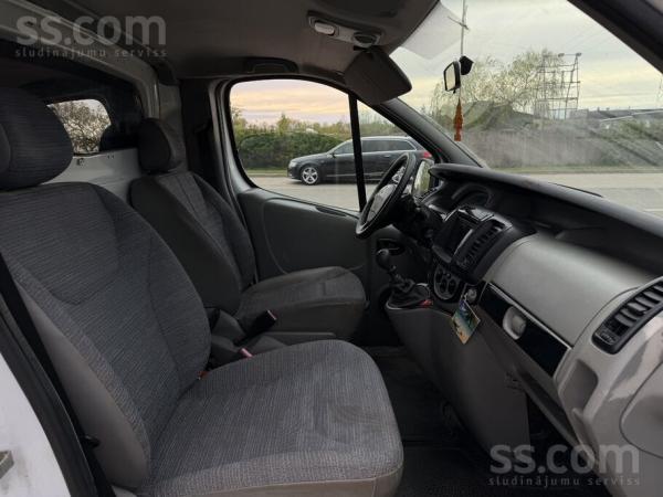 Balts Renault Trafic 2008 Jelgava, ar dzinēja tilpumu 2.50 L un nobraukumu 345 tūkst. km par 3990 €, foto 6 vietnē AUTOMOTO.COM.LV