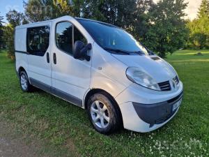 White Renault Trafic 2008 in Riga, with an engine capacity of 2.00 L and mileage of 319 thousand km for 3200 €, photo 4 on AUTOMOTO.COM.LV