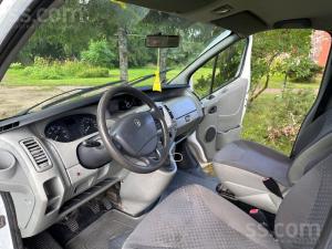 White Renault Trafic 2008 in Riga, with an engine capacity of 2.00 L and mileage of 319 thousand km for 3200 €, photo 11 on AUTOMOTO.COM.LV