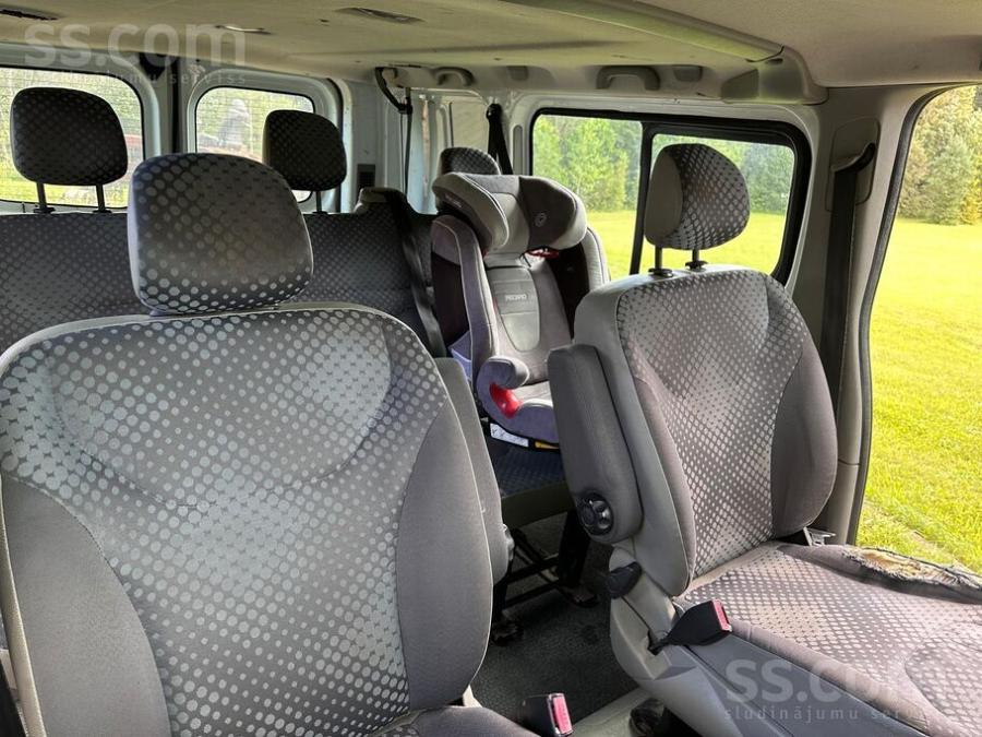 White Renault Trafic 2008 in Riga, with an engine capacity of 2.00 L and mileage of 319 thousand km for 3200 €, photo 13 on AUTOMOTO.COM.LV
