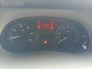 White Renault Trafic 2008 in Riga, with an engine capacity of 2.00 L and mileage of 218 thousand km for 5500 €, photo 9 on AUTOMOTO.COM.LV