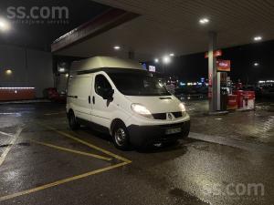 White Renault Trafic 2008 in Riga, with an engine capacity of 2.00 L and mileage of 455 thousand km for 4500 €, photo 4 on AUTOMOTO.COM.LV