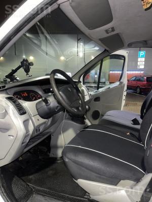 White Renault Trafic 2008 in Riga, with an engine capacity of 2.00 L and mileage of 455 thousand km for 4500 €, photo 7 on AUTOMOTO.COM.LV