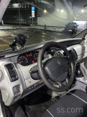 White Renault Trafic 2008 in Riga, with an engine capacity of 2.00 L and mileage of 455 thousand km for 4500 €, photo 8 on AUTOMOTO.COM.LV