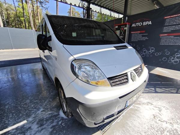 White Renault Trafic 2008 in Riga, with an engine capacity of 1.90 L and mileage of 490 thousand km for 2990 €, photo 6 on AUTOMOTO.COM.LV