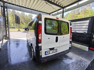 White Renault Trafic 2008 in Riga, with an engine capacity of 1.90 L and mileage of 490 thousand km for 2990 €, photo 12 on AUTOMOTO.COM.LV