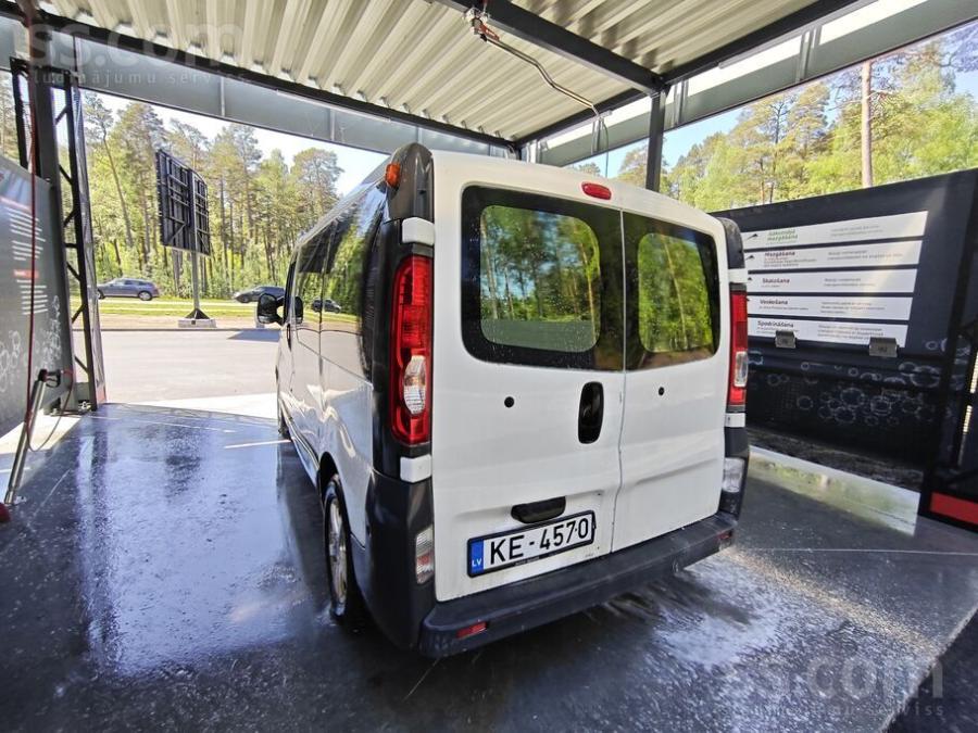 White Renault Trafic 2008 in Riga, with an engine capacity of 1.90 L and mileage of 490 thousand km for 2990 €, photo 12 on AUTOMOTO.COM.LV