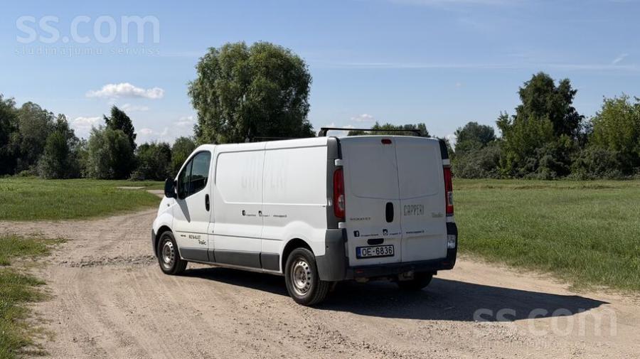Balts Renault Trafic 2008 Rīga, ar dzinēja tilpumu 2.00 L un nobraukumu 275 tūkst. km par 5700 €, foto 5 vietnē AUTOMOTO.COM.LV