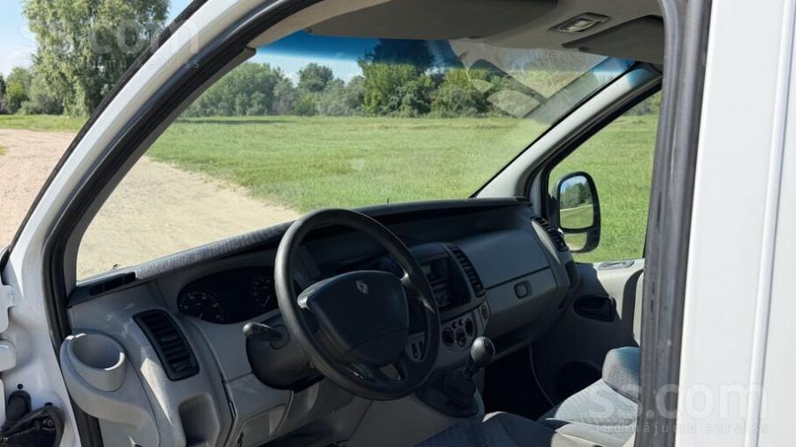 Balts Renault Trafic 2008 Rīga, ar dzinēja tilpumu 2.00 L un nobraukumu 275 tūkst. km par 5700 €, foto 8 vietnē AUTOMOTO.COM.LV