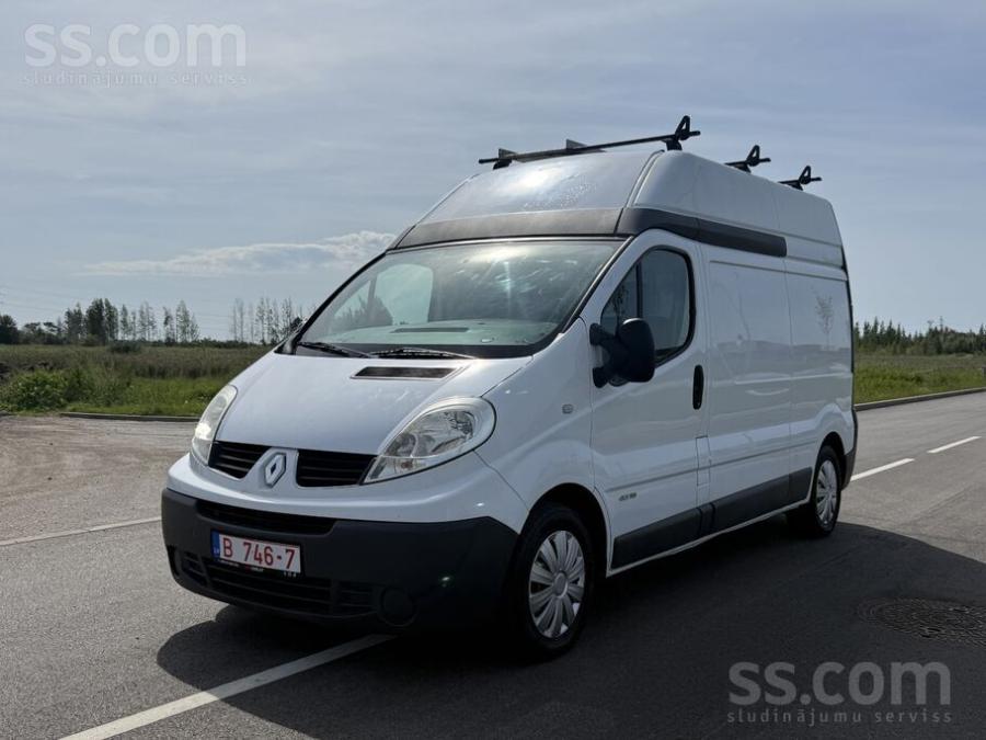 Balts Renault Trafic 2008 Liepāja, ar dzinēja tilpumu 2.00 L un nobraukumu 136 tūkst. km par 5900 €, foto 4 vietnē AUTOMOTO.COM.LV