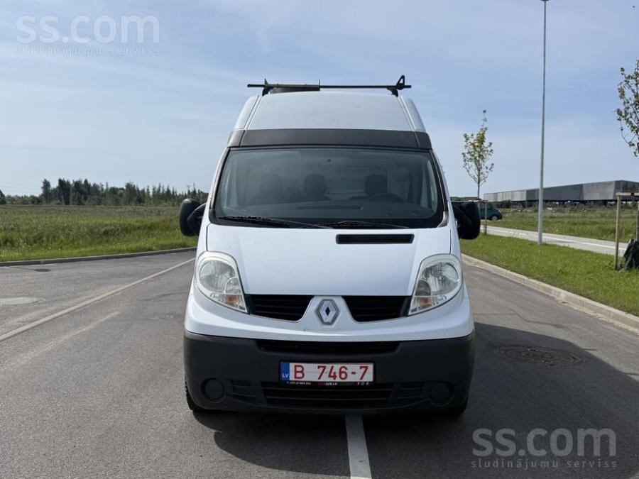 Balts Renault Trafic 2008 Liepāja, ar dzinēja tilpumu 2.00 L un nobraukumu 136 tūkst. km par 5900 €, foto 8 vietnē AUTOMOTO.COM.LV