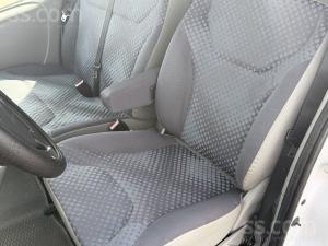 Balts Renault Trafic 2008 Liepāja, ar dzinēja tilpumu 2.00 L un nobraukumu 136 tūkst. km par 5900 €, foto 13 vietnē AUTOMOTO.COM.LV