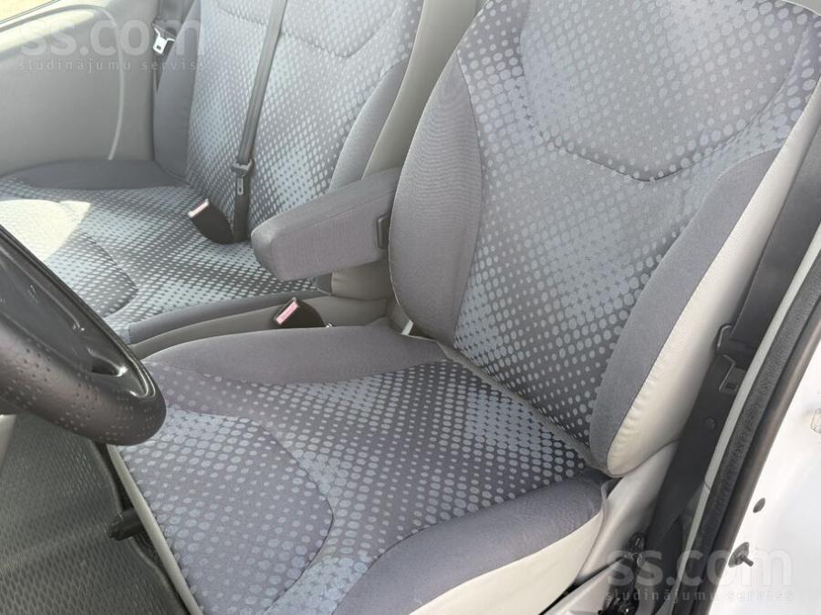 Balts Renault Trafic 2008 Liepāja, ar dzinēja tilpumu 2.00 L un nobraukumu 136 tūkst. km par 5900 €, foto 13 vietnē AUTOMOTO.COM.LV