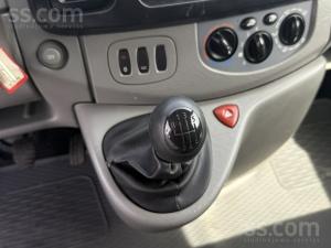 Balts Renault Trafic 2008 Liepāja, ar dzinēja tilpumu 2.00 L un nobraukumu 136 tūkst. km par 5900 €, foto 15 vietnē AUTOMOTO.COM.LV