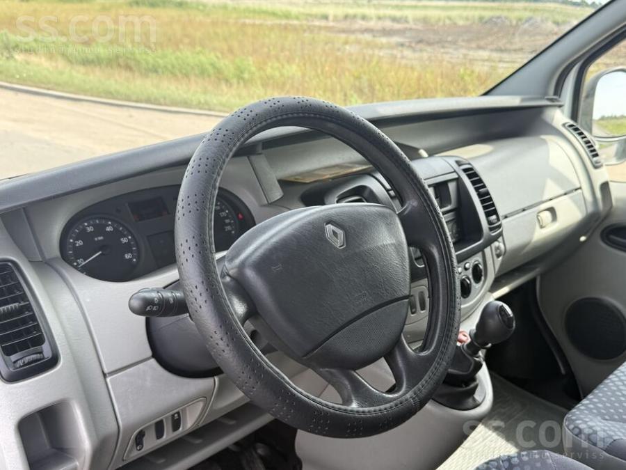 Balts Renault Trafic 2008 Liepāja, ar dzinēja tilpumu 2.00 L un nobraukumu 136 tūkst. km par 5900 €, foto 17 vietnē AUTOMOTO.COM.LV